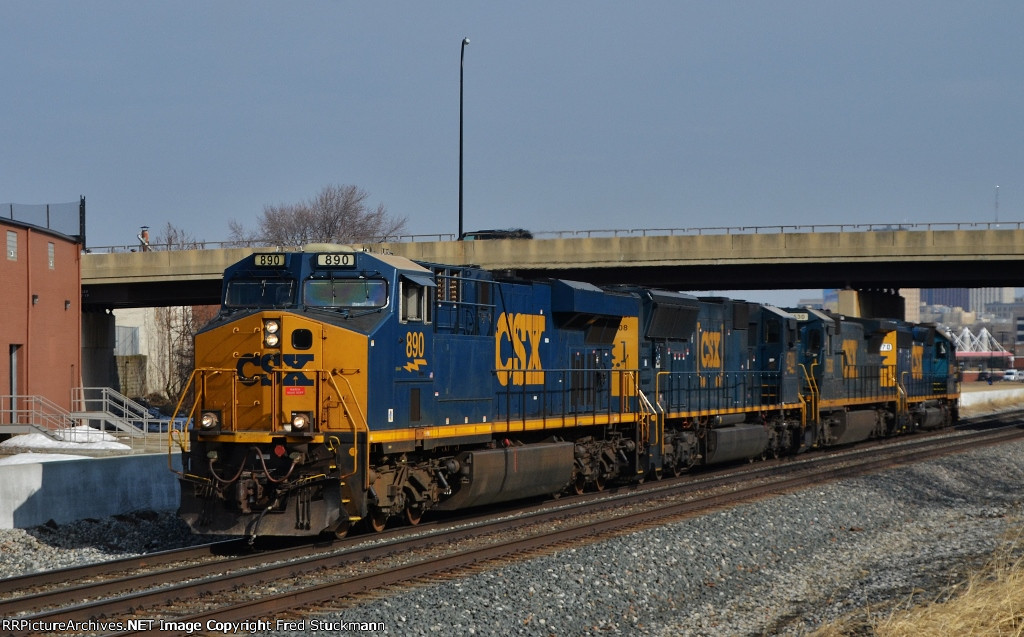 CSX 890